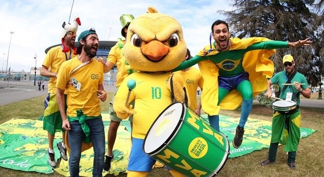 Canarinho Mania: a história por trás do mascote 'pistola' da seleção ...