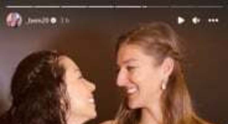 Central da Seleção Brasileira, Carolana se casa com jogadora holandesa ...