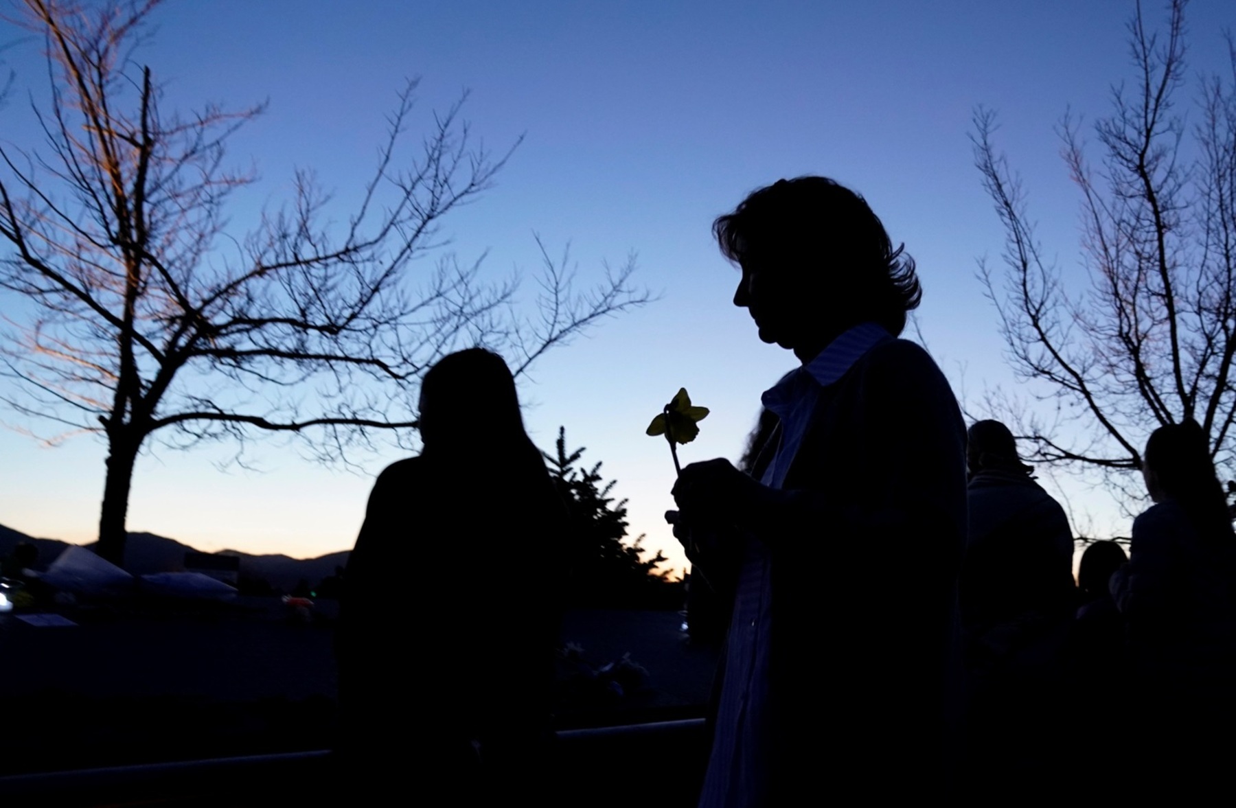 Columbine 20 anos: Sobreviventes de massacre homenageiam vítimas ...