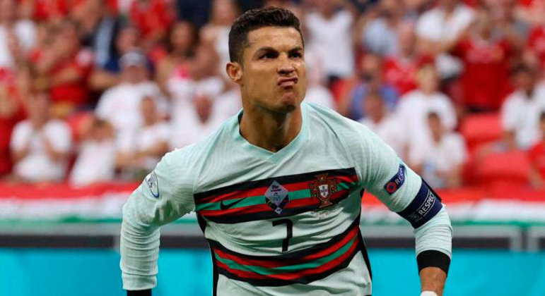 CR7 chegou ao topo! Veja maiores artilheiros por seleções na história ...