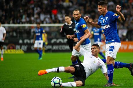 Cruzeiro e Corinthians começam disputa da final da Copa do Brasil ...