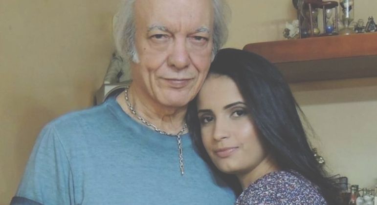 Viúva de Erasmo comenta primeiro Ano Novo sem o cantor: 'Essa separação ...