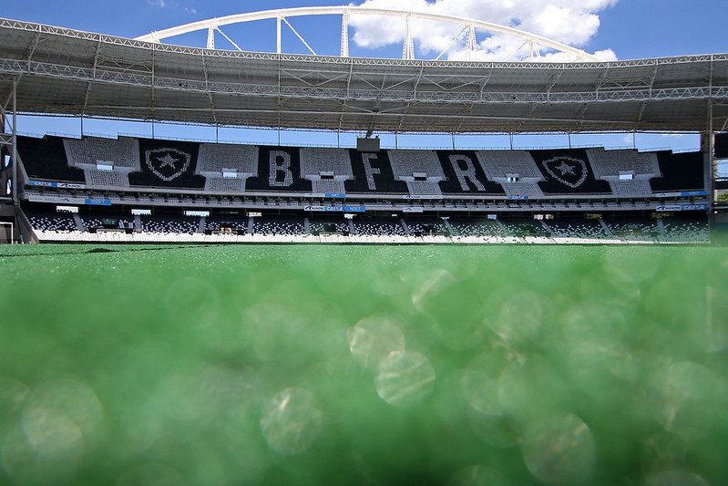 Botafogo confirma duelo com o Internacional no Estádio Nilton Santos ...