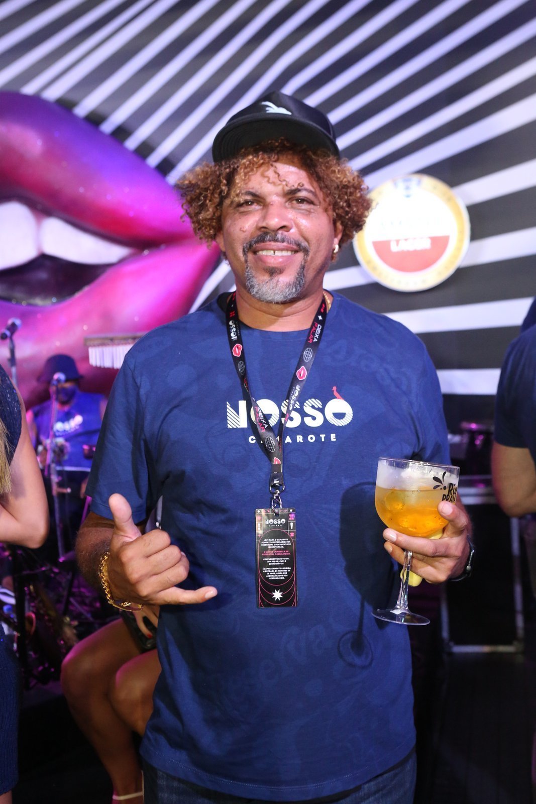 Ex-mendigo ostenta vida de luxo durante Carnaval; veja fotos - Fotos ...