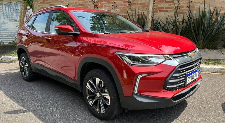 Fastback ou Tracker? Comparativo do líder de vendas com o estreante ...