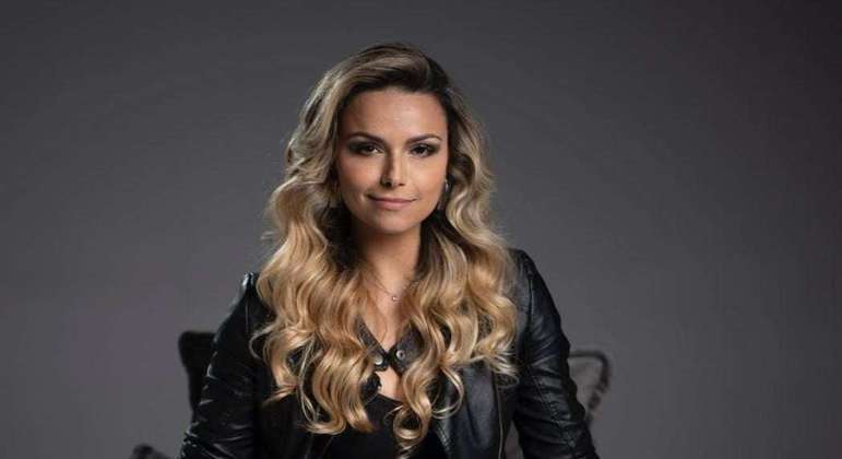 Fefa Moreira, conhecida como a mentora dos famosos, fala sobre o ...