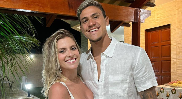 Quem é Fernanda Nogueira, noiva do atacante Pedro - Entretenimento - R7 ...