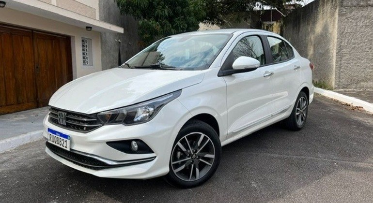 Importado: Cronos chega à marca de 250 mil unidades produzidas na ...