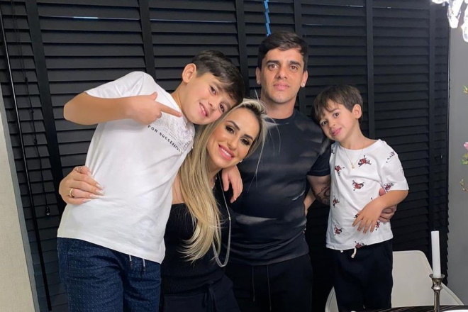 Aos 10 anos, filho de Fagner tem 1º contrato assinado com Corinthians ...