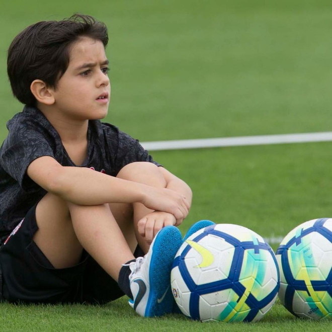 Aos 10 anos, filho de Fagner tem 1º contrato assinado com Corinthians ...