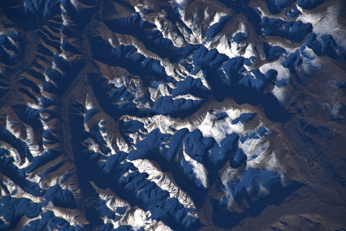 Saiba como explorar o Sistema Solar em detalhes pelo Google Maps ...