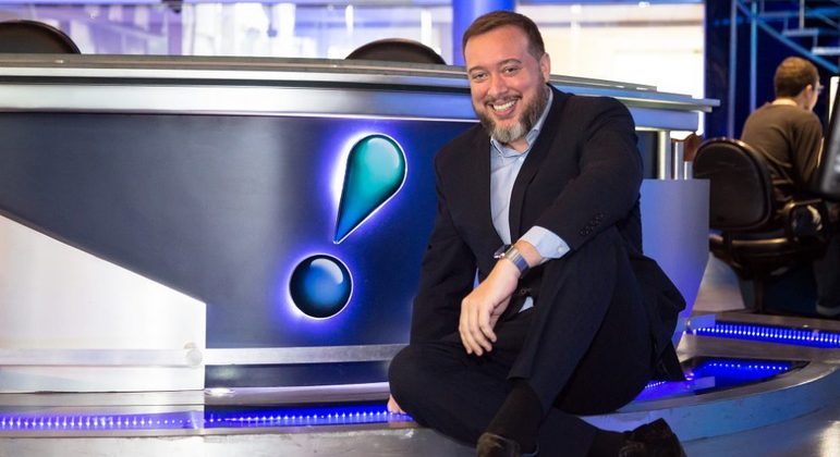 Após quase 18 anos, jornalista Franz Vacek deixa a Rede TV! - Prisma ...