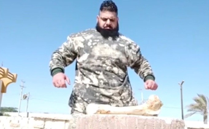 Hulk Iraniano passa vergonha com nocaute em primeira luta no boxe ...