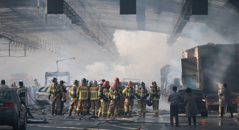 Incêndio em túnel na Coreia do Sul deixa pelo menos 5 mortos e 37 feridos - Notícias - R7 ...