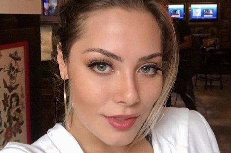 Influencer é criticada após reclamar do barulho de protestos na ...