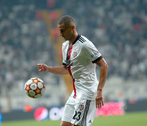 Confira os jogadores brasileiros que atuam na primeira divisão do ...