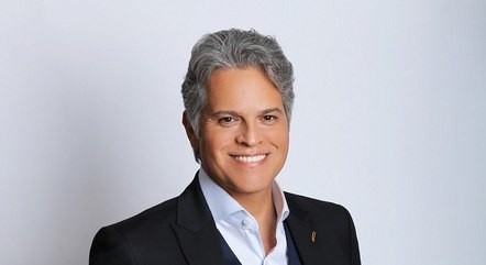 Juan Alba lança projeto de shows e une três paixões - Entretenimento ...