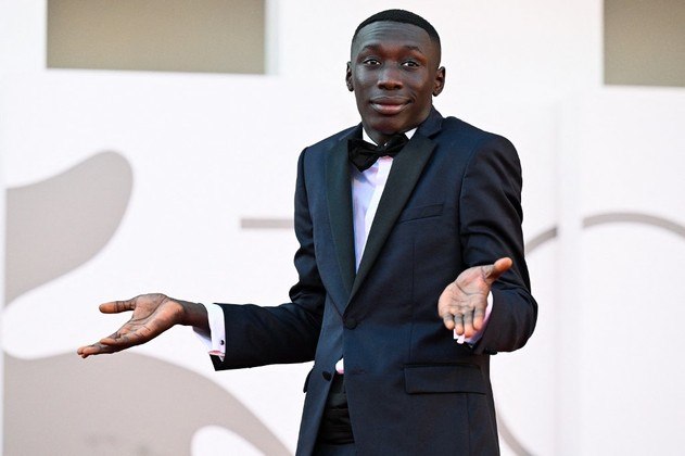 Conheça Khaby Lame, fenômeno do TikTok apontado como novo empresário de ...