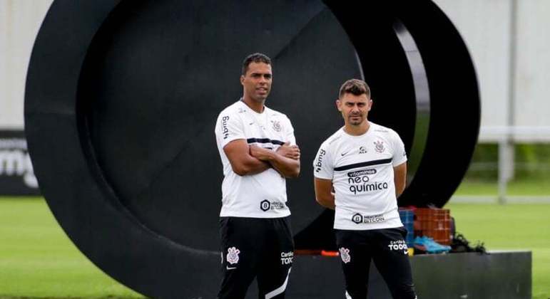 Corinthians confirma saída de Alex Meschini do departamento de futebol ...
