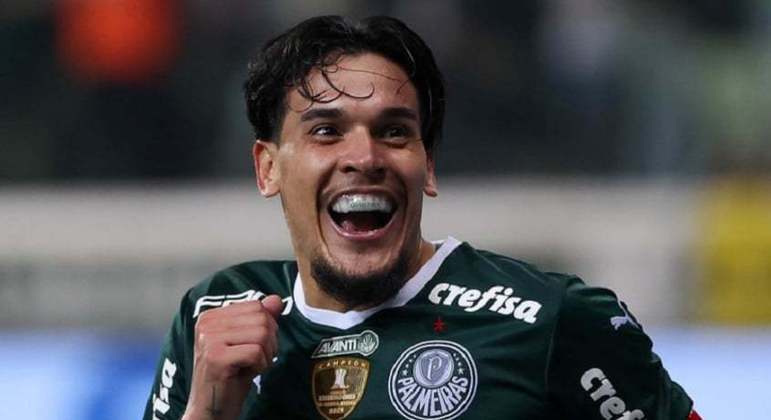 Agente de Gustavo Gómez garante permanência do zagueiro no Palmeiras ...