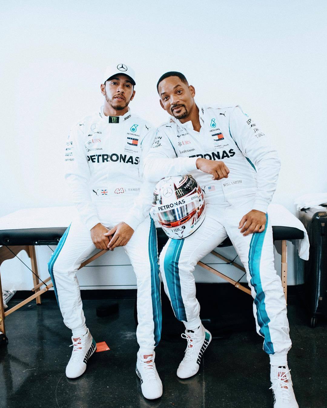 Cristiano Ronaldo aumenta coleção de carros com um McLaren Senna ...