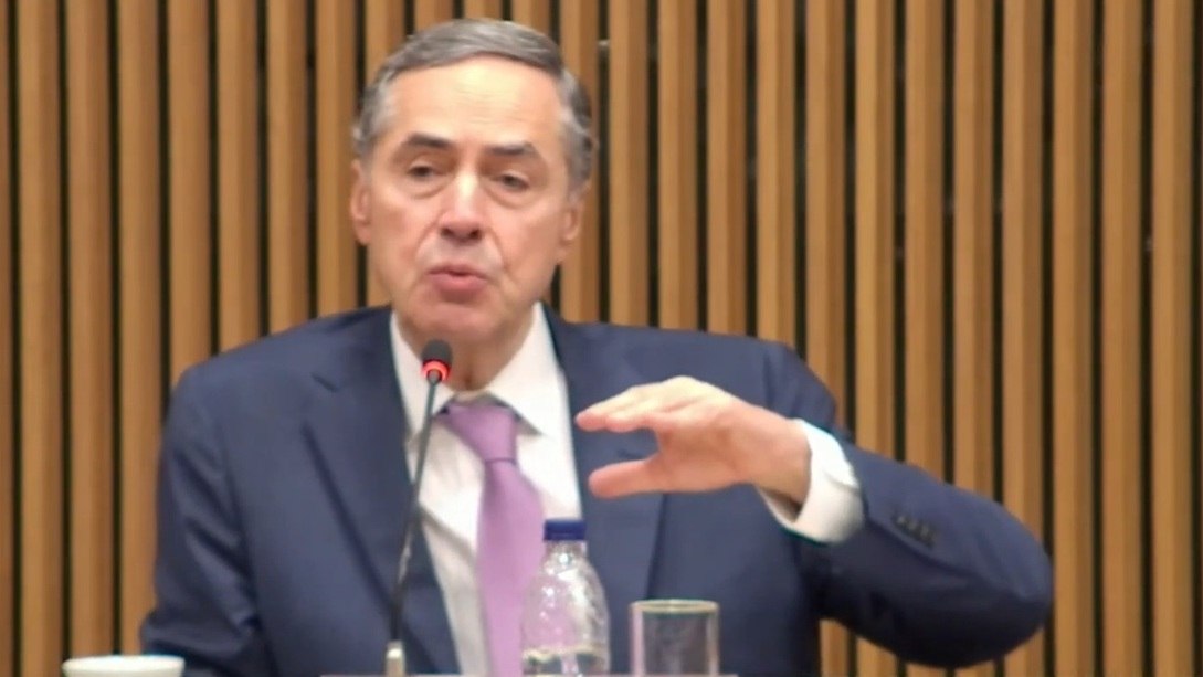 Barroso volta a defender regulamentação das plataformas digitais ...