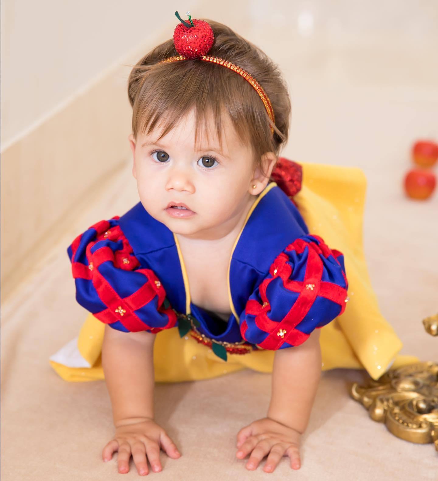 Maria Alice completa 1 ano de idade, coleciona milhões de fãs e mimos ...