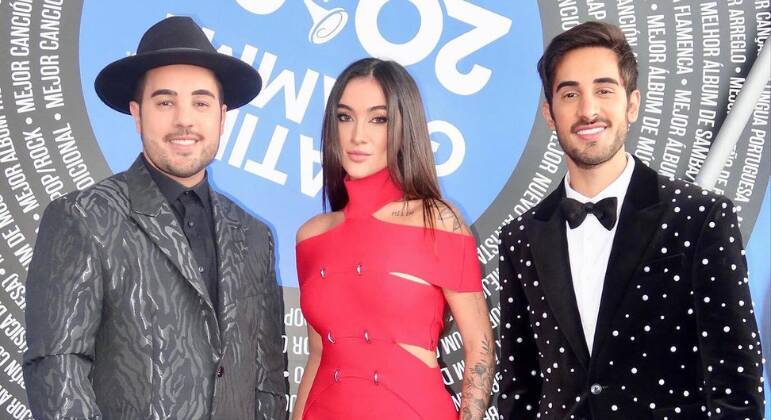 Gabi Melim desabafa nas redes sociais sobre separação da banda ...