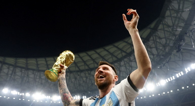 Conquista da Copa ajuda Messi a bater recordes na Argentina e no mundo ...