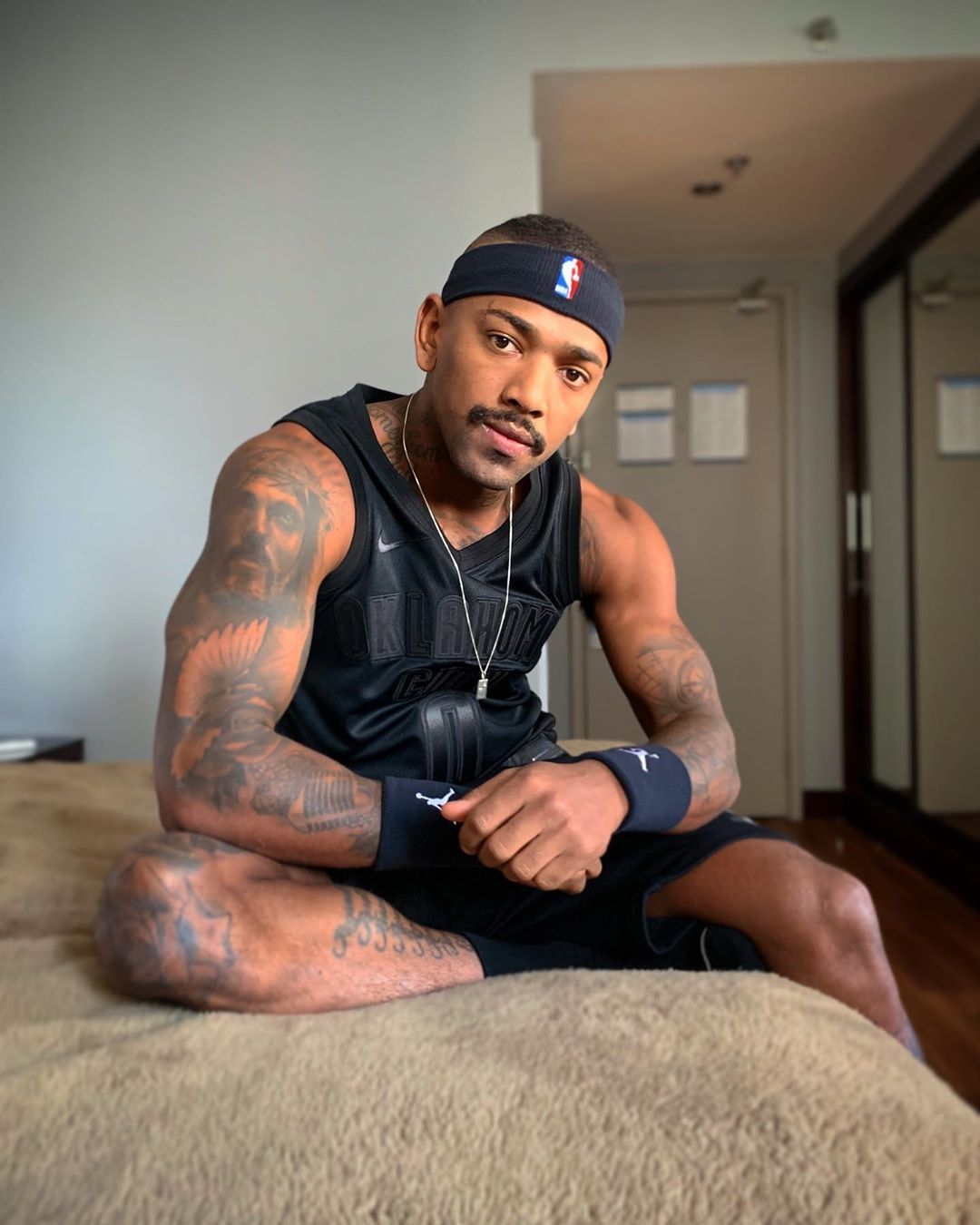 Lisa Barcelos sai do Instagram após ataques por traição com Borel ...