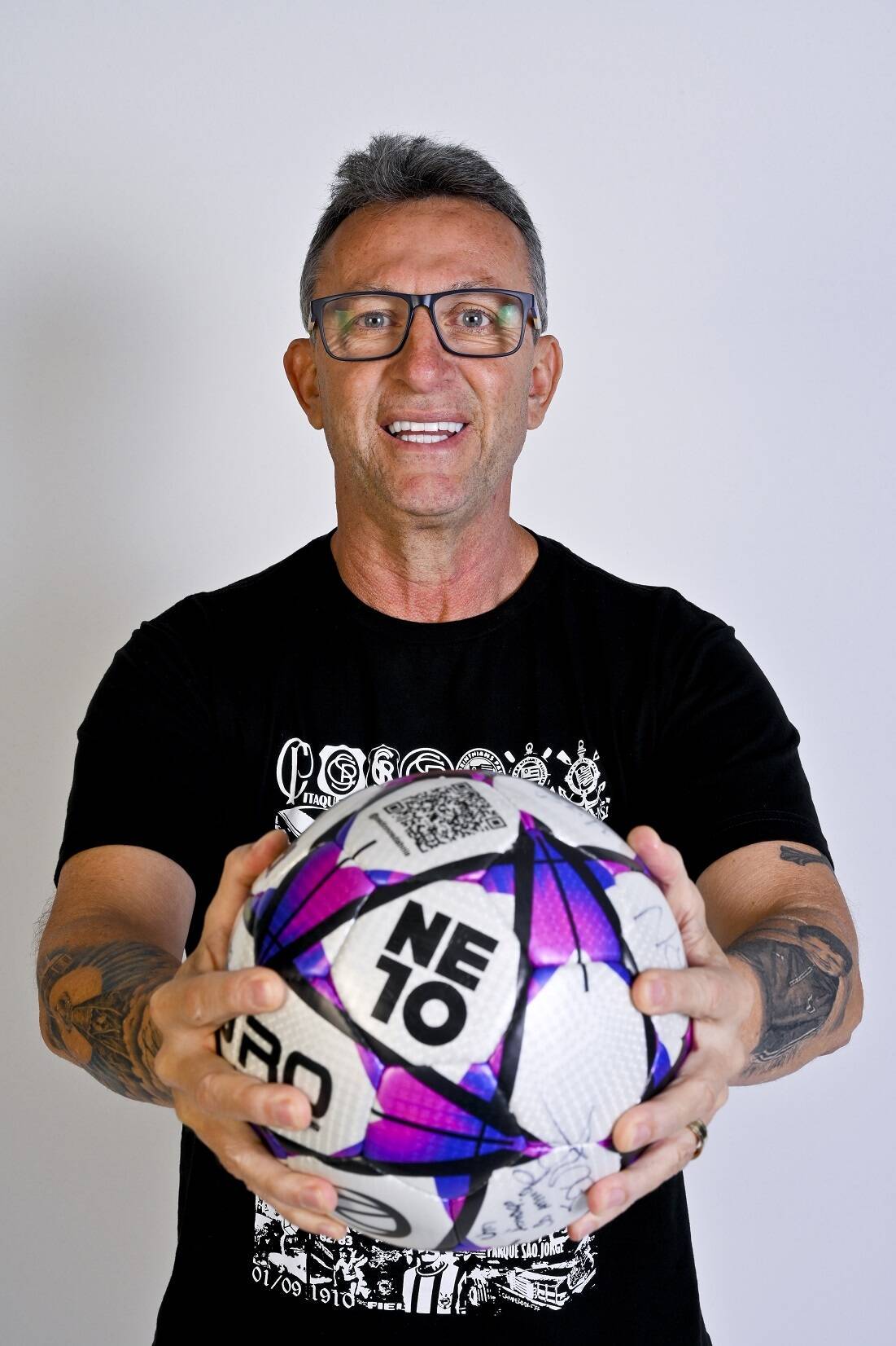 Agora em rede, Neto estreia Apito Final nos domingos da Band - Prisma ...