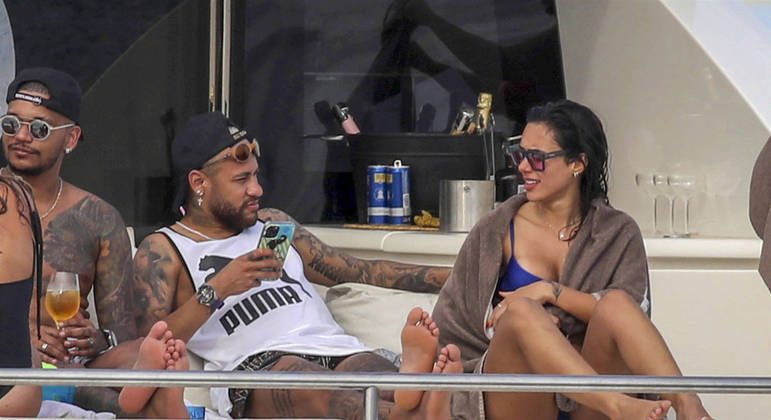 Suposto affair de Neymar Jr. nega relacionamento e garante: 'Solteira' - Entretenimento - R7 ...