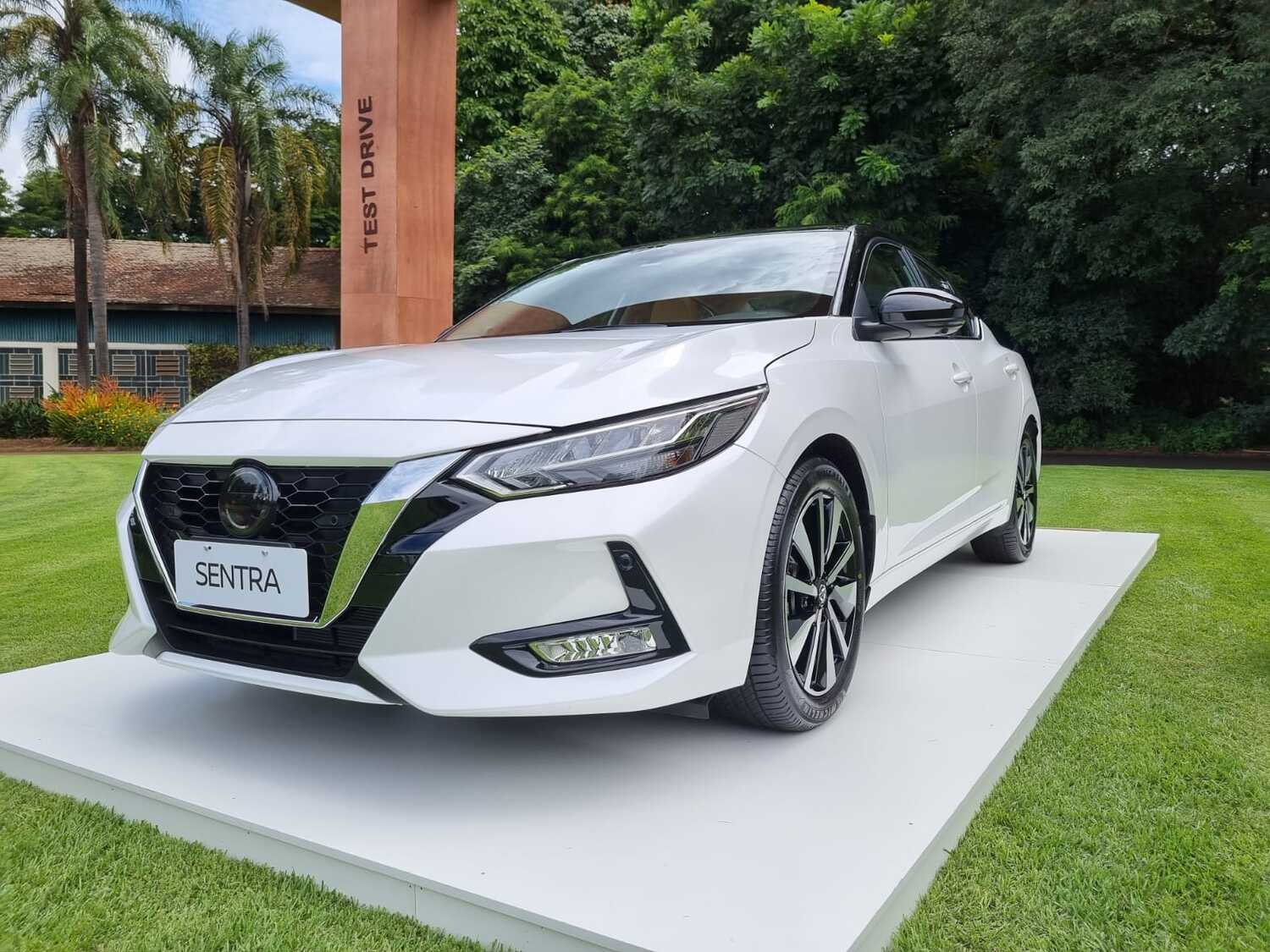 Nissan Sentra está de volta na linha 2023 a partir de R$ 148 mil ...