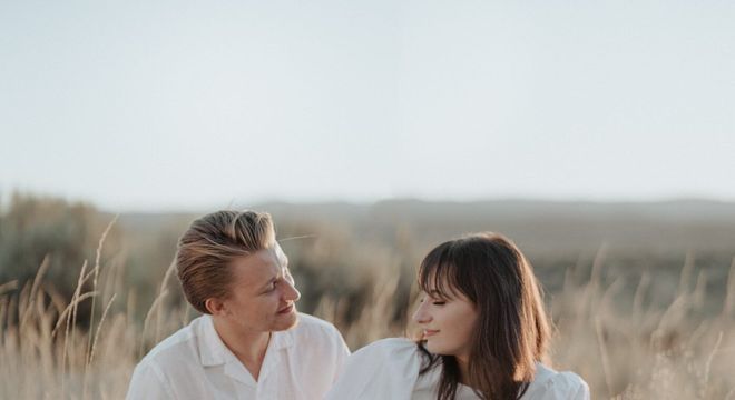 O que significa crush? Origem, usos e exemplos dessa expressão popular