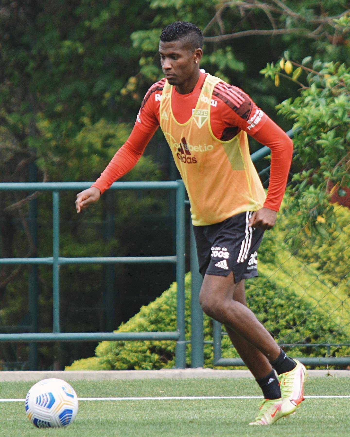 São Paulo acerta empréstimo de Orejuela para o Ceará - Esportes - R7 ...