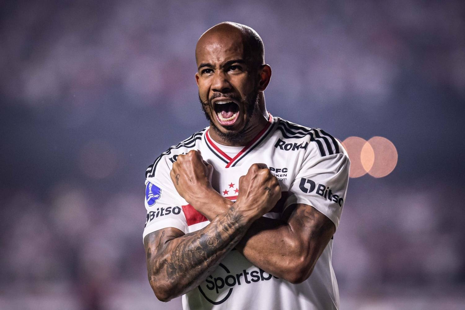 Patrick vive noite mágica no São Paulo e afirma: 'Estamos de volta ...