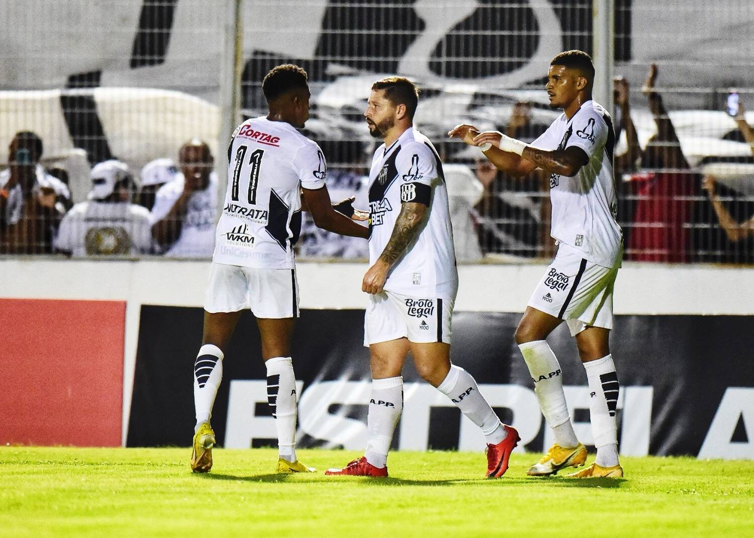 Ponte Preta vence o XV de Piracicaba e garante o acesso para a elite do ...