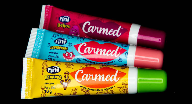 Hidratante labial Carmed Fini é febre entre internautas e esgota em ...