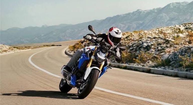 R7 testa a nova BMW F900R fabricada no Brasil - Prisma - R7 Autos Carros