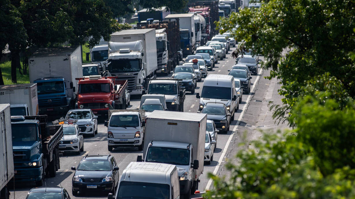 SP registra em novembro a maior média mensal de engarrafamento em dias ...