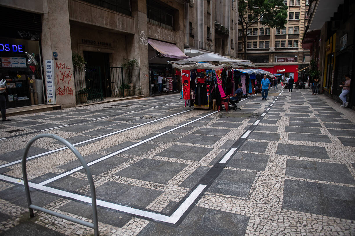 Prefeitura de SP suspende Zona Azul noturna nos calçadões do centro ...