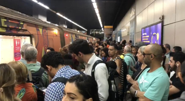 Circulação é restabelecida após problemas na linha 1 do Metrô Rio ...