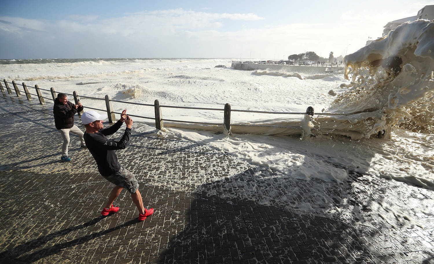 Tempestade na África do Sul cobre cidade com espuma do mar - Fotos - R7 ...