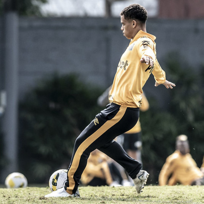 Com foco em temporada longa, Sandry diz estar mais confiante - Esportes ...