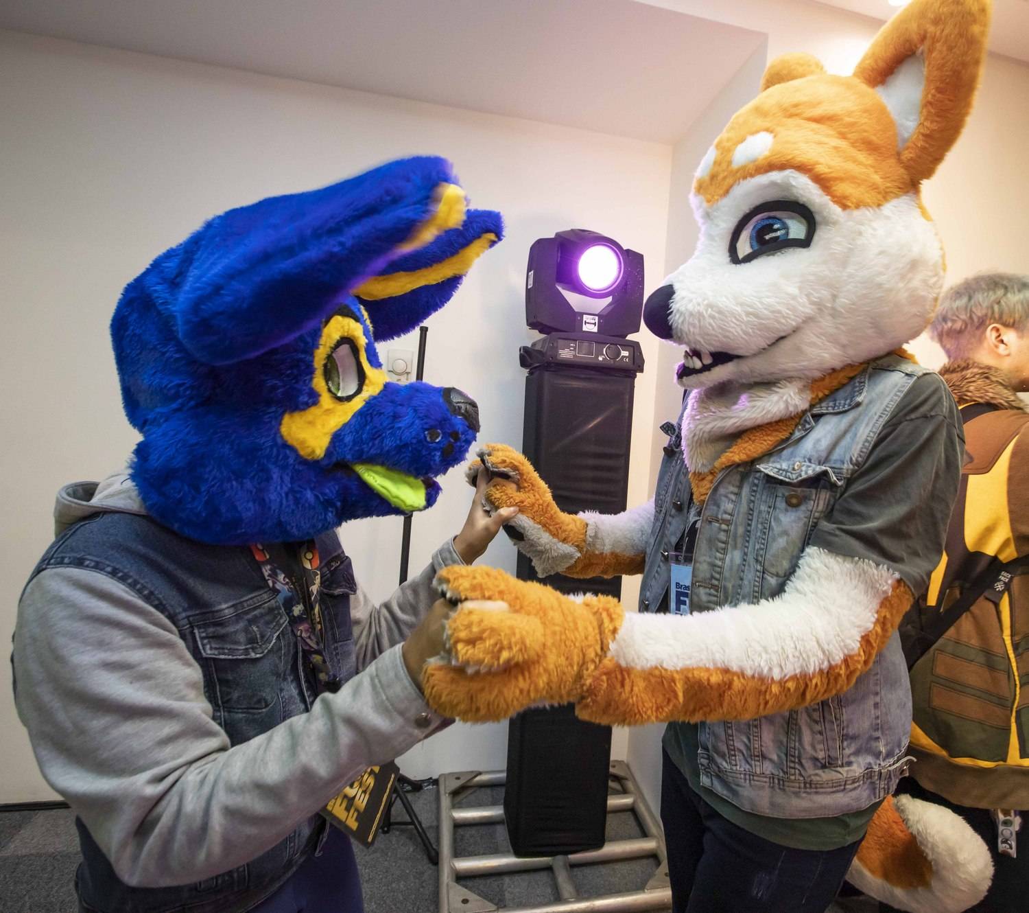 Mundo furry: sem medo e sem delírio - R7 Estúdio - R7 R7 Estúdio