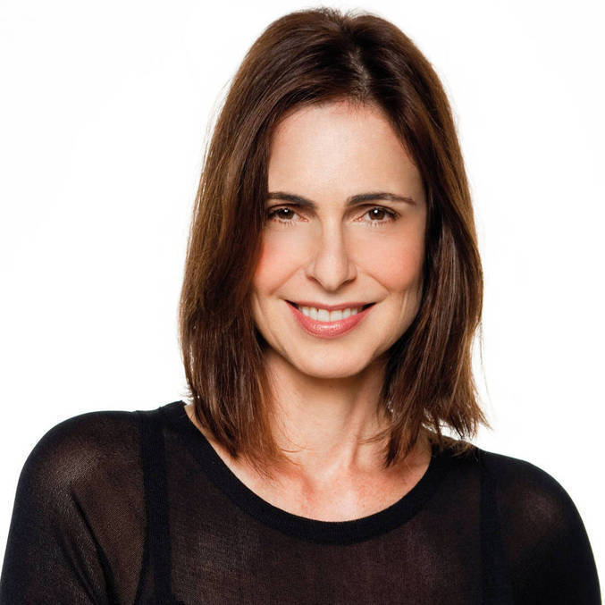 Silvia Pfeifer resgata ensaio como modelo e ganha elogios dos fãs ...