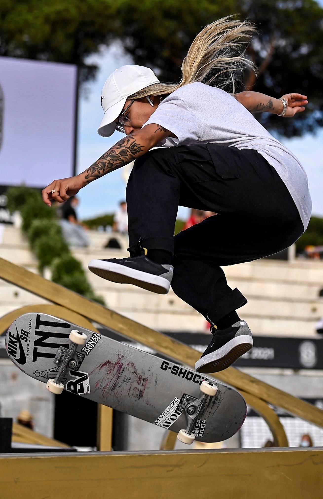 Rayssa Leal, de 13 anos, fica com bronze no Mundial de Skate Street ...