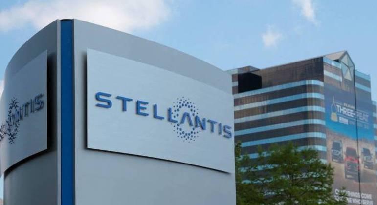 Stellantis e Amazon fecham acordos para carros conectados - Notícias ...