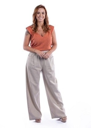 Taynah Espinoza vai comandar novo game show no TNT - Prisma - R7 Flavio ...