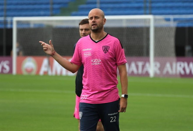 Veja 7 opções para treinar o Flamengo após a saída de Jesus - Fotos ...